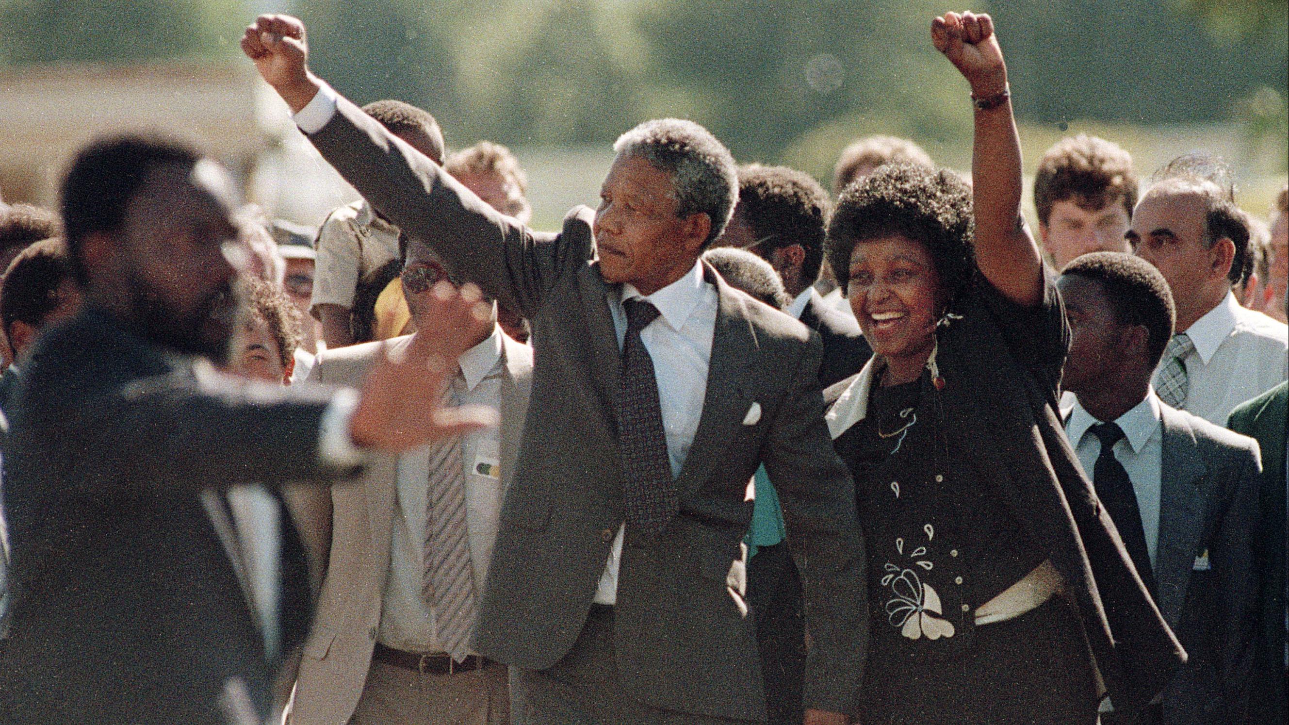 MANDELA, UN SYMBOLE CONTRE L'APARTHEID : pack de communication, dates ...